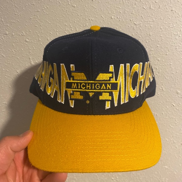Signature | Accessories | Vintage Michigan Snapback Hat | Poshmark